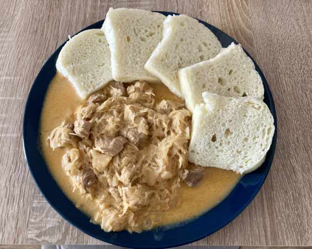 Segedínsky guľáš so smotanou (recept) | Gastro-tipy.SK